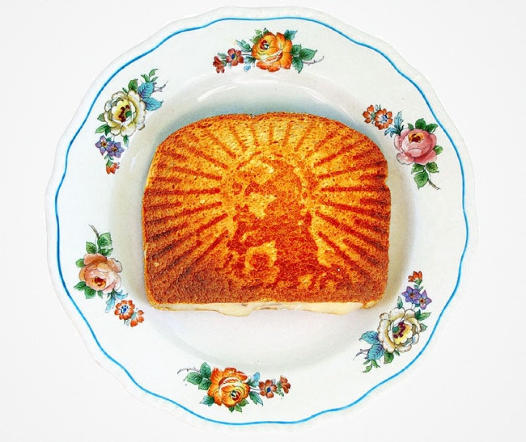 grilled-cheesus-sandwich-press