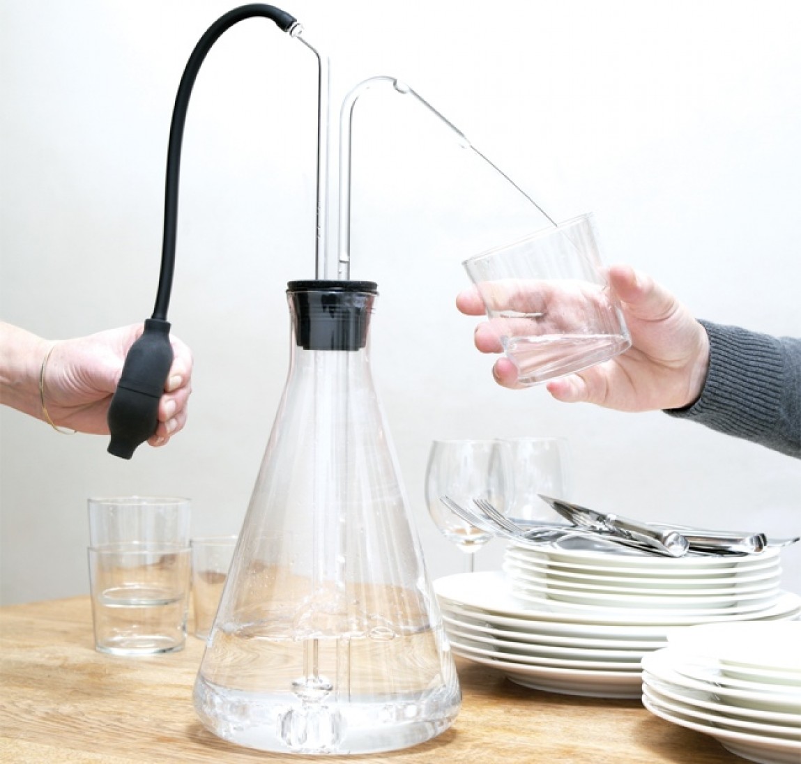 Table Tap – Laboratory Inspired Glass Water Carafe