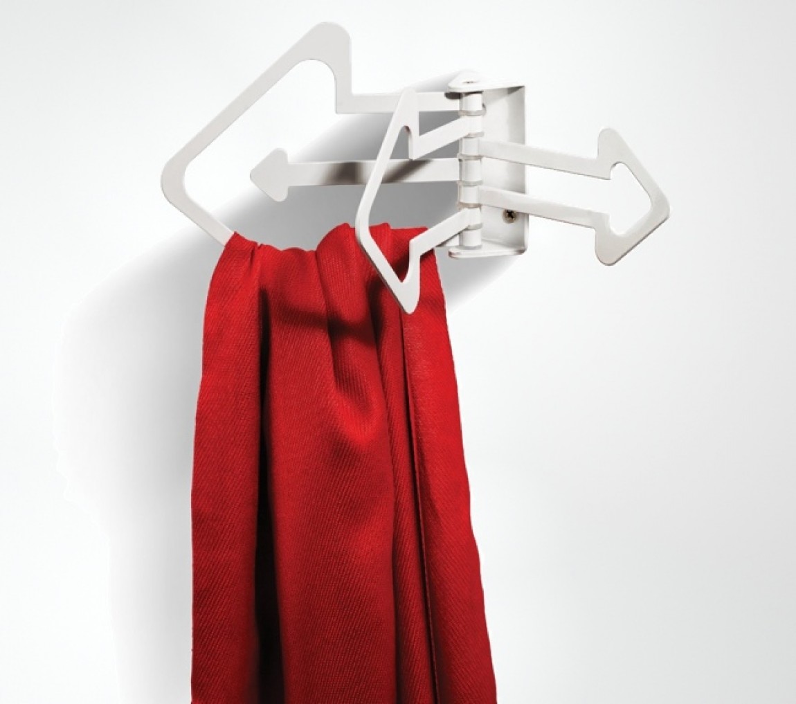 Nesting Arrow-Shaped Hooks