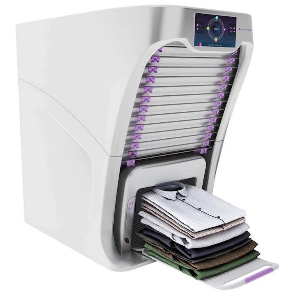 This Machine Folds Your Clothes For You