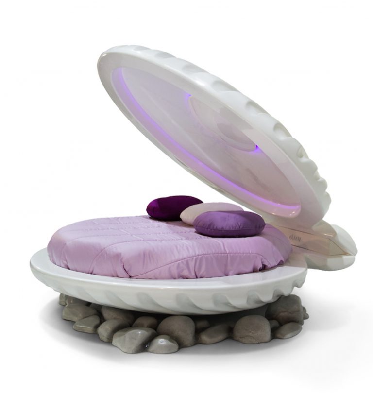 Live Out Your Princess Dreams with This Shell Bed