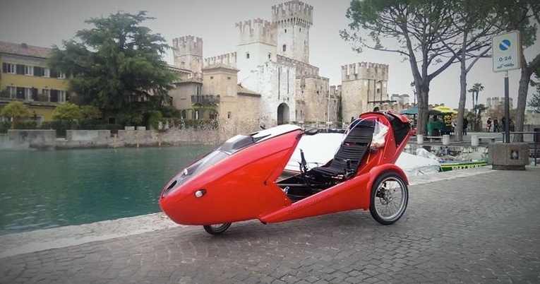 Cabriovelo: The Sports Car Of Bicycles