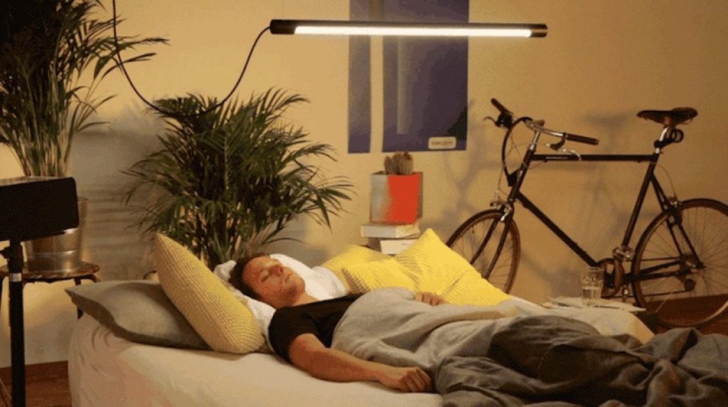 Emulate Natural Daylight With The Touch Of Your Fingertips