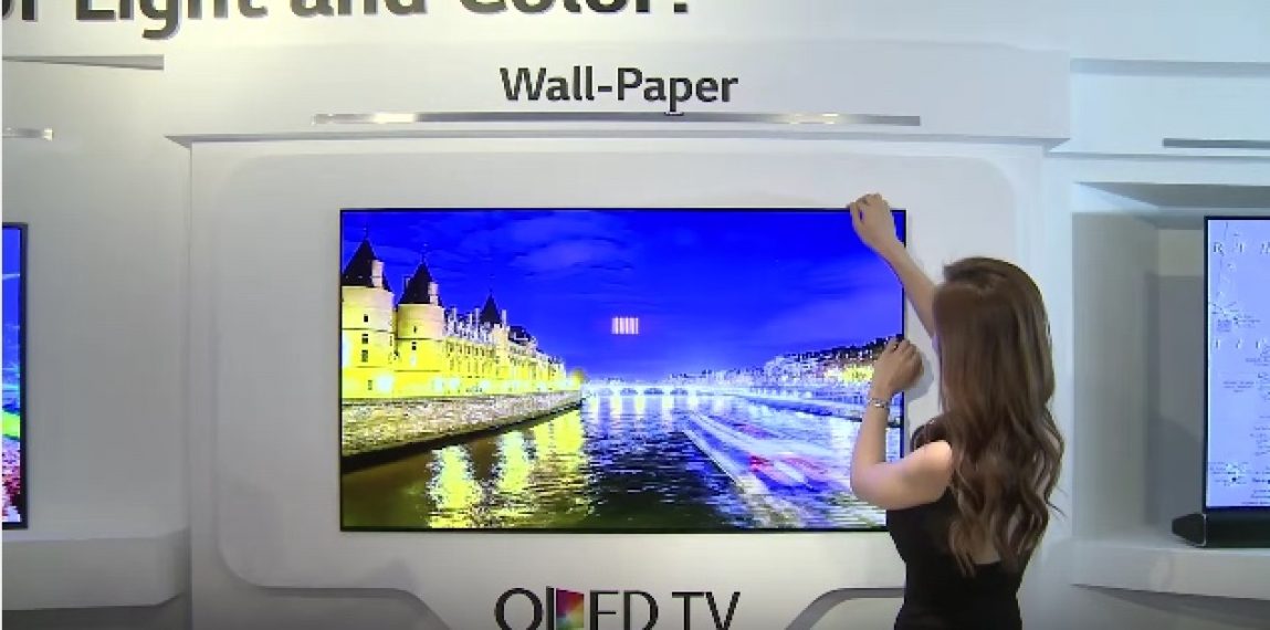 New LG TV can be Rolled Up Like a Poster