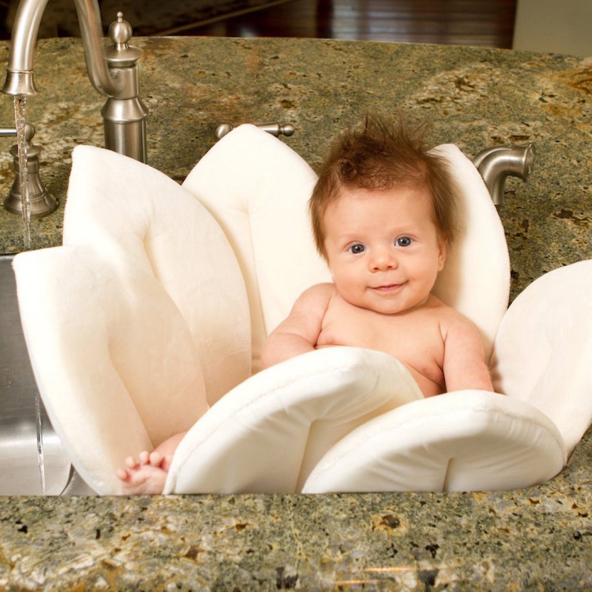 The Blooming Bath Is The Most Comfortable Baby Bath For Your Child