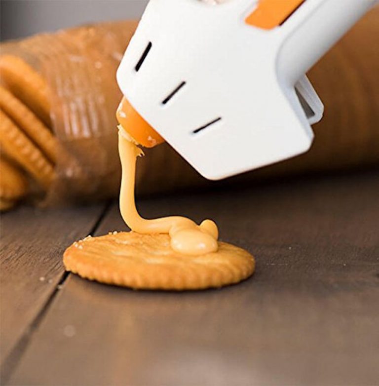 This Cheese Gun Can Turn Your Game Day Nachos into a Culinary Masterpiece!