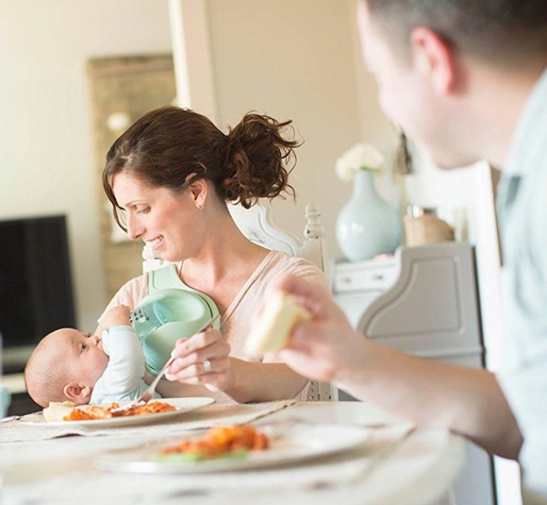 The Beebo Bottle Holder Lets You Bottle Feed Your Baby Hands-Free!
