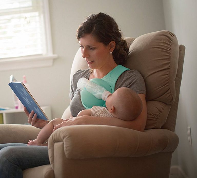 The Beebo Bottle Holder Lets You Bottle Feed Your Baby Hands-Free!