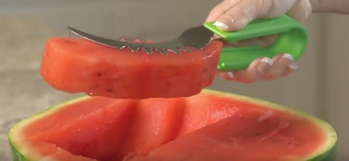 The EZ Slice Right Is a Kitchen Gadget That Perfectly Slices or Cubes ...